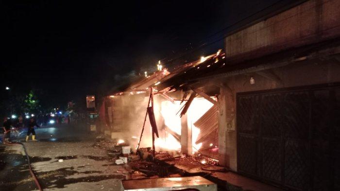 Kios di Pasar Japura Cirebon Terbakar, Korsleting Listrik Diduga Jadi Biang Kerok - Tribunjabar.id