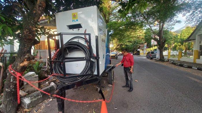 Pemotor yang Kecelakaan Tunggal Tabrak Trafo PLN di Jalan di Sukabumi ...