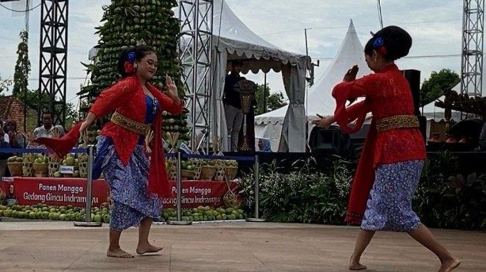 Kesenian Ronggeng Ketuk Dari Indramayu yang Nyaris Punah Ikut Ditampilkan dalam Riksa Budaya ...