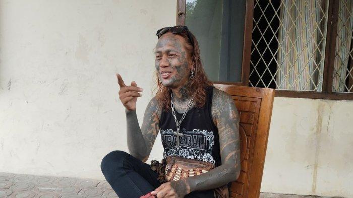 Kisah Mulia Agus Sutikno Pendeta Bertato Sekolahkan 200 Anak Tanpa Syarat, Ada yang Sudah ...