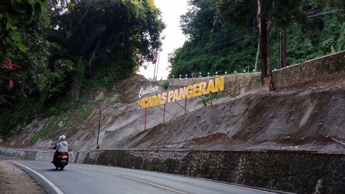 Arus Lalu Lintas di Jalan Arteri Mudik Sumedang Terpantau Lengang, Pemudik Diminta Hati-hati ...