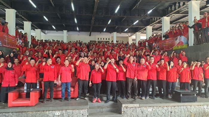 "Jokowi Gak Ngaruh" Kata Ketua PDIP Jawa Barat Ono Surono tentang Peluang Ganjar-Mahfud di Jabar ...