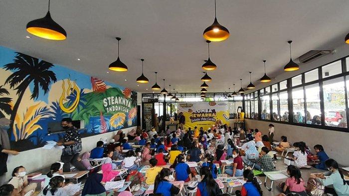 Lebih dari 100 Pelajar Penuhi Waroeng Steak and Shake Tasikmalaya, Ada ...