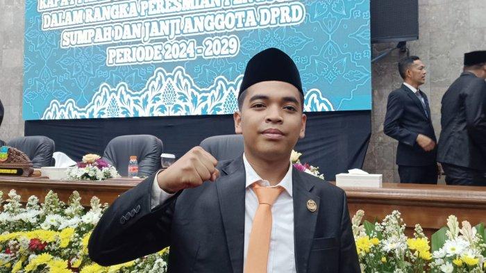 Imamudin Kamil Jadi Anggota DPRD Termuda di Garut, Ternyata Masih Mahasiswa UNIKOM Saat ...