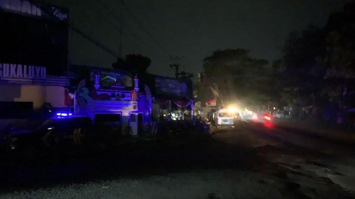 Jalan Raya Bandung di Cianjur Sempat Gelap Akibat Listrik Padam ...