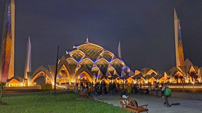 Profil Masjid Al Jabbar yang Sedang jadi Perbincangan karena Dibangun ...