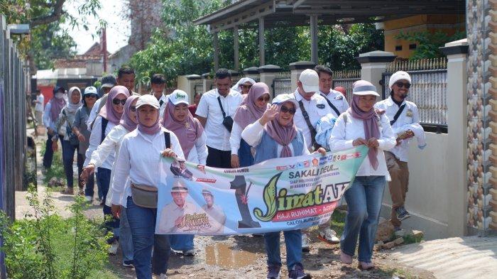 Mimih Yoyoh Sopiah, Istri Calon Bupati Subang Blusukan Sosialisasikan Program JIMAT-AKU ...