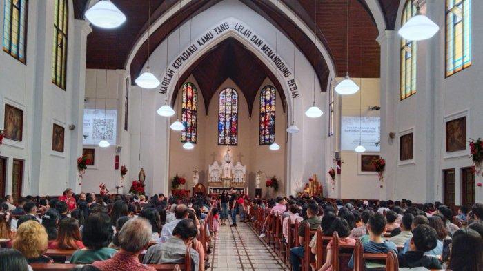 Jadwal Lengkap Misa Kamis Putih hingga Hari Raya Paskah 2025 di Gereja Katedral Bandung ...