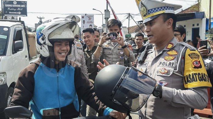 Patuh Lodaya 2024 Dimulai, Menyasar Pengendara yang Melawan Arus dan Menggunakan HP saat ...