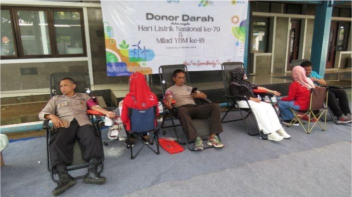 Dukung Ketersediaan Darah Di Kabupaten Sumedang, PLN UP3 Sumedang Donor Darah Bersama TNI dan ...