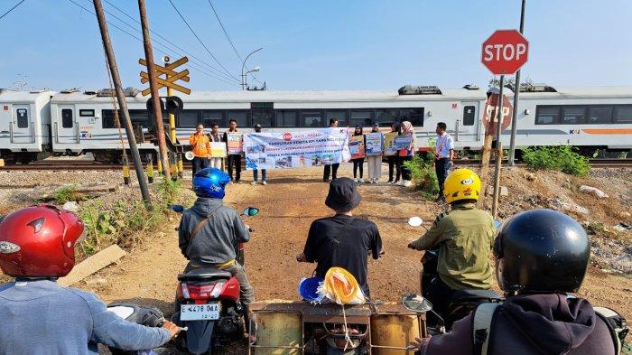 PT KAI Daop 3 Cirebon Sosialisasi Keselamatan di Perlintasan Sebidang ...