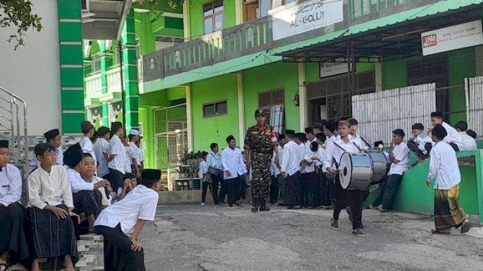 Santri Ponpes Cijantung Ciamis Bersiap Menyambut Cawapres Mahfud MD, Warga Sudah Menunggu Sejak ...