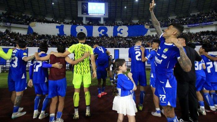 Bobotoh Siap Sambut? Persib Bandung Kans Kedatangan Sepupu Pemain ...