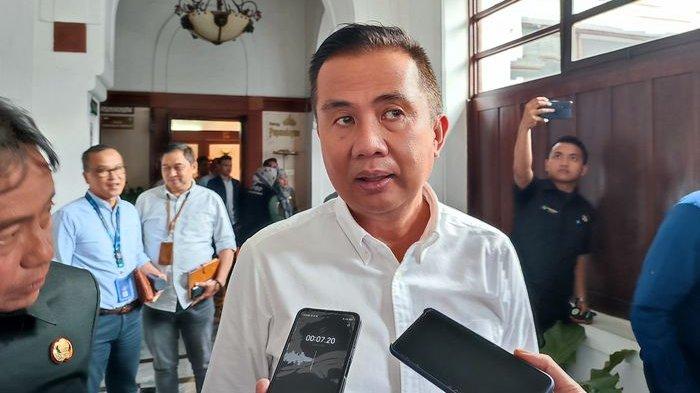 Bey Machmudin Tinjau Lokasi Bencana di Bandung dan Sukabumi, Minta Warga Jabar Waspada Cuaca ...