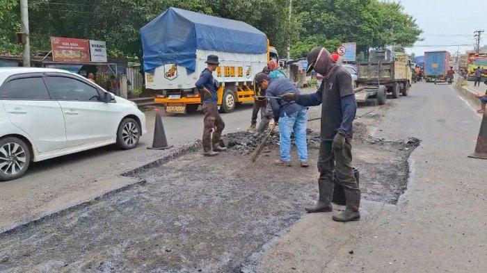 Perisapan Arus Mudik Lebaran 2025 di Purwakarta, Perbaikan Jalan Dikebut, Pakai Sistem Tambal ...
