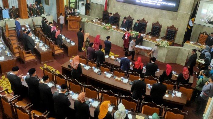 Pimpinan DPRD Kabupaten Cirebon Periode 2024-2029 Resmi Dilantik, Sophi Zulfia Jadi Ketua ...