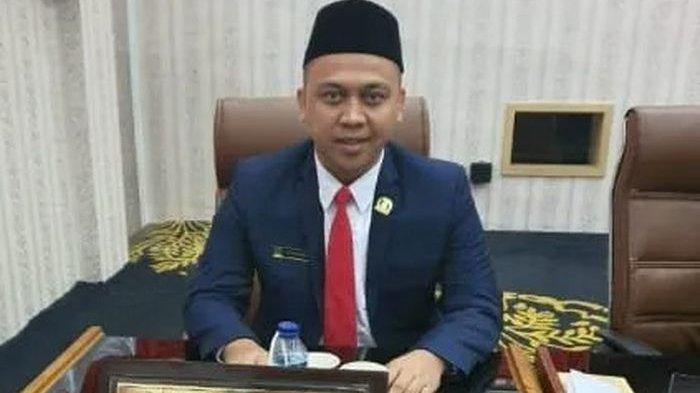 Sekretaris DPC Demokrat Karawang Oma Miharja Siap Dampingi Aep ...