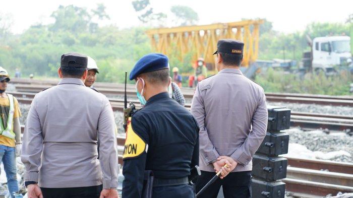 Polresta Bandung Maksimalkan Pengamanan Saat Uji Coba Kereta Cepat Jakarta Bandung - Tribunjabar.id