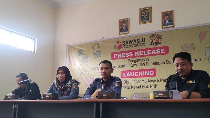Bawaslu Indramayu Siap Terima Laporan dari Masyarakat, Posko Kawal Hak Pilih Sekarang Sudah ...
