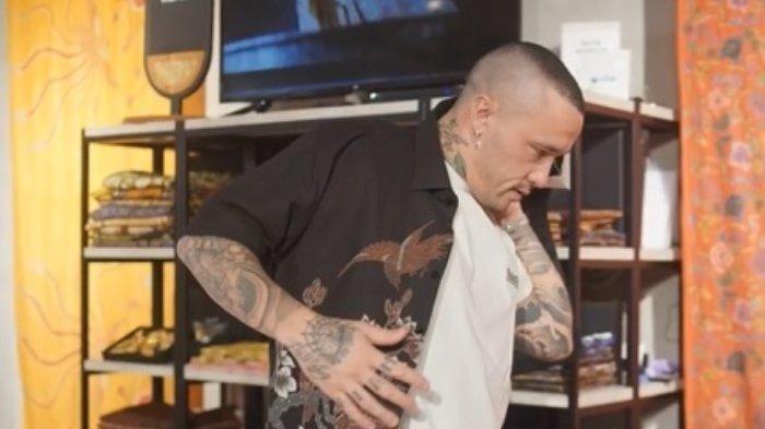 Gembiranya Eks Pemain Inter Milan Radja Nainggolan di Indonesia ...