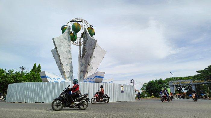 Landmark Bunderan Mangga yang Jadi Ikon Indramayu Direnovasi, Akan ...