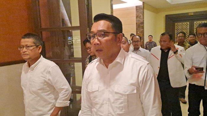 Detik-detik Ridwan Kamil Memasuki Tempat Deklarasi Pilkada Jakarta ...