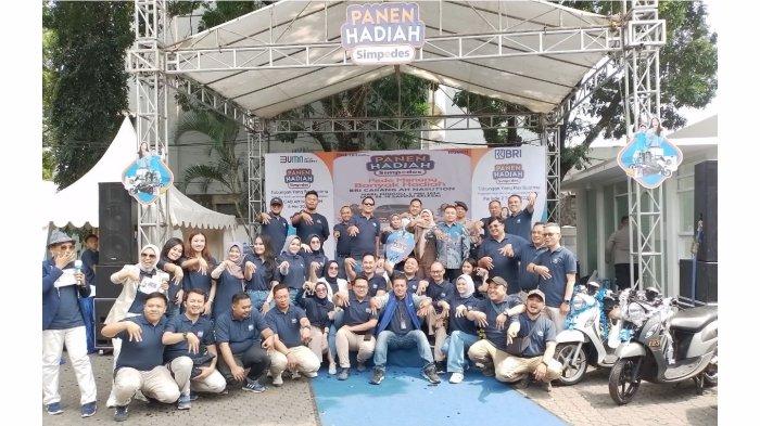 Pawai, Panggung, Pasar, Pojok Eksis Warnai Kemeriahan Panen Hadiah ...