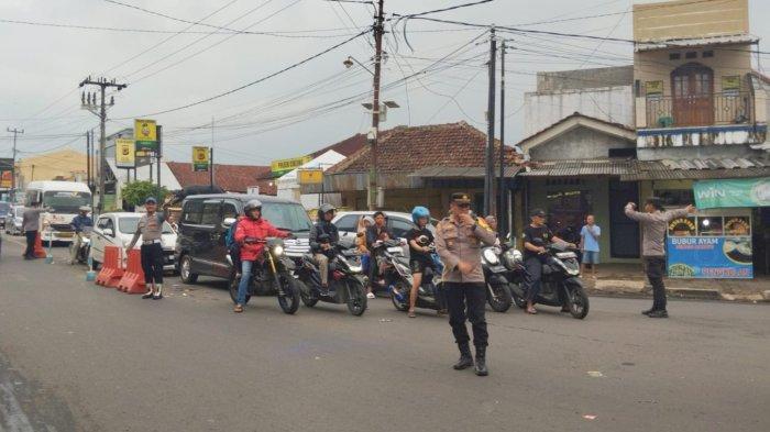 Arus Balik Lebaran di Simpang Tiga Cikijing Majalengka Ramai Lancar, Petugas Bersiaga ...