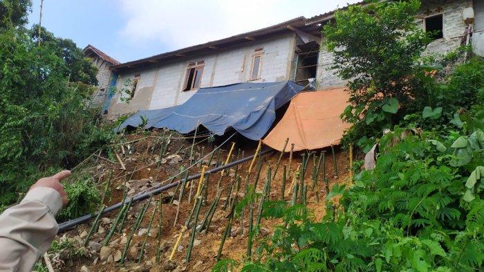 Dampak Tebing Longsor, Enam Rumah Warga di Campaka Cianjur Direkomendasikan untuk Direlokasi ...