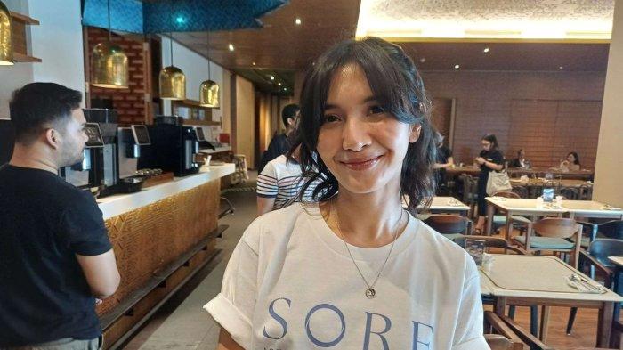 Sosok Sheila Dara yang Gantikan Tika Bravani dalam Film Sore: Istri dari Masa Depan, Ngaku ...