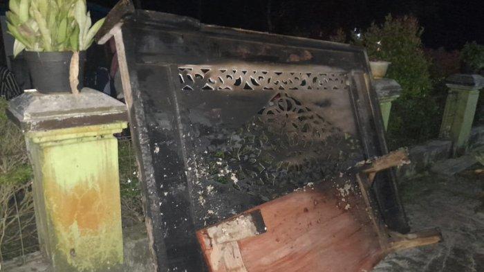 Tak Sadar Puntung Rokok Jatuh ke Kasur, Sebuah Rumah di Pangandaran Nyaris Ludes Terbakar ...