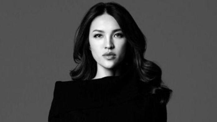 Sosok Mety Choa, Desainer Asal Indonesia Pemilik Maison Met yang ...