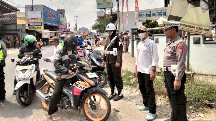 Ratusan Pengendara yang Kendaraannya Nunggak Pajak di Pamanukan Digiring ke Mobil Samsat ...