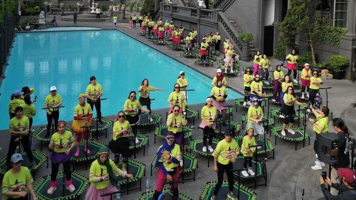 Mengenal Olahraga Trampoline Dance, Fun dan Happy, Bisa Bakar Lemak ...