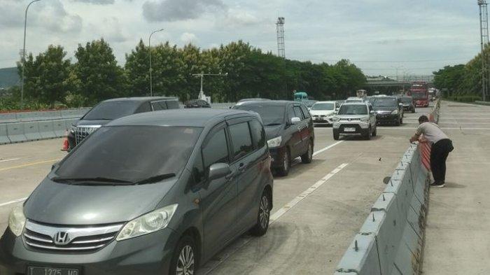 Lalu Lintas di Tol Cipali Mulai Meningkat Jelang Libur Akhir Tahun ...