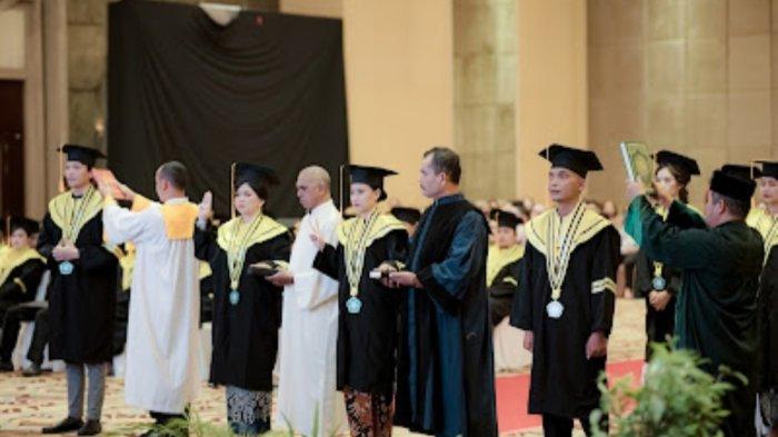 Universitas Santo Borromeus Wisuda Lulusan Prodi Pendidikan Profesi Ners & Sarjana Ilmu ...