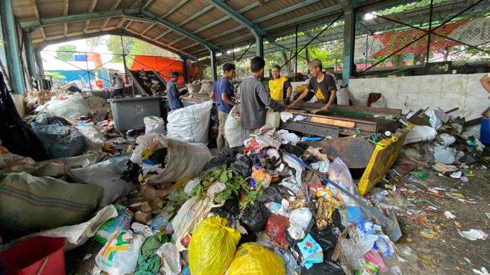 Sampah di Bandung Belum Tertangani, Farhan Sebut Regulasi yang Lebih Tepat Segera Dirumuskan ...