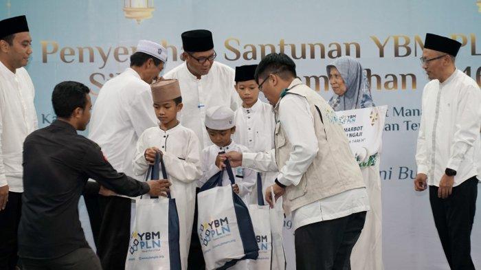 Tebar Berkah dan Kebahagiaan Ramadhan, PLN UIP JBT Santuni Anak Yatim Hingga Marbot Masjid ...