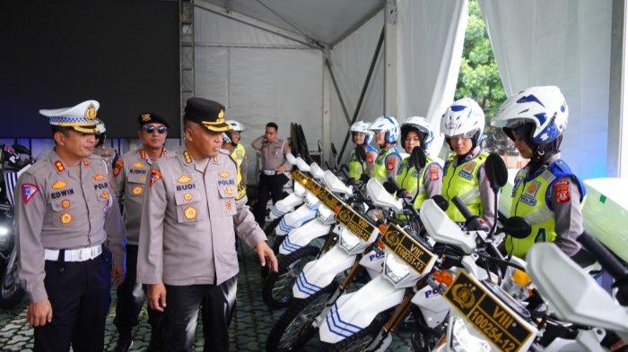 Wakapolda Jabar Cek Kendaraan Dinas Roda Dua dan Empat untuk Kesiapan Operasi Ketupat Lodaya ...