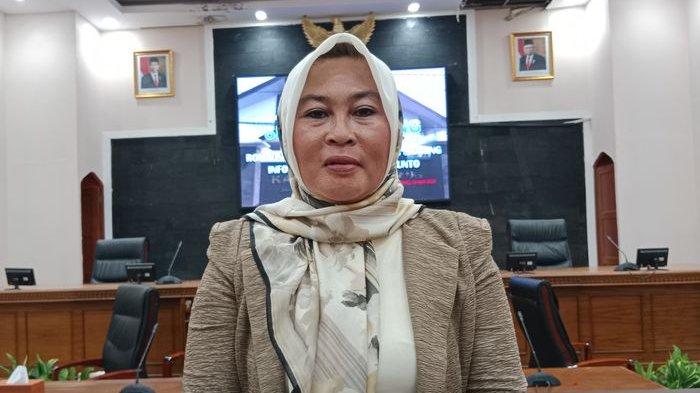 Wakil Ketua DPRD Sumedang Desak Polisi Tertibkan Kios Penjual Obat ... Wakil Ketua DPRD Sumedang Desak Polisi Tertibkan Kios Penjual Obat ...