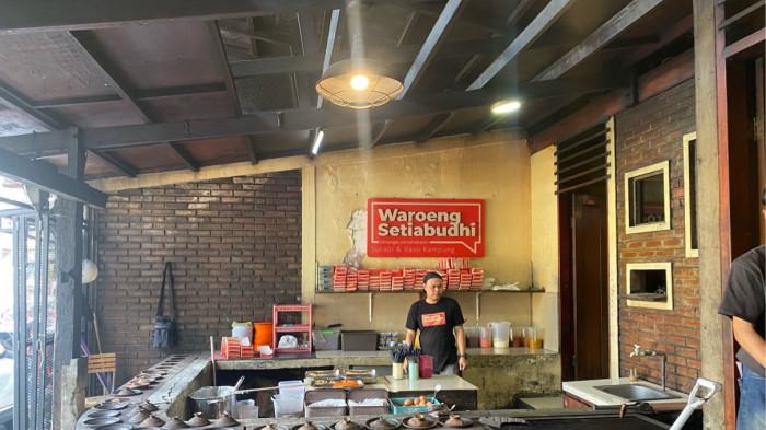 Waroeng Setiabudhi: Surabi Tradisional Bersentuhan Modern Tetap Laris di Tengah Tren Kuliner ...