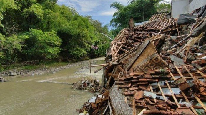 20 Rumah di Cirebon Terancam Erosi Sungai hingga Dihantui Ancaman Roboh ...