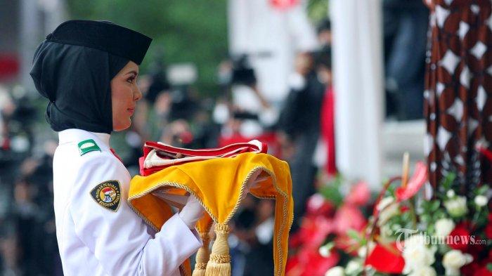 Maria Felicia Gunawan dari Banten Jadi Pembawa Baki Bendera Pusaka ...