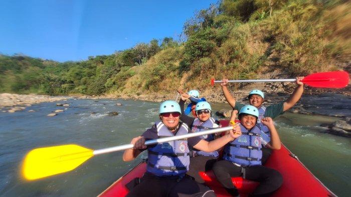 Serunya Bermain Arung Jeram di Gigili Rafting Majalengka, Bisa Pilih ...