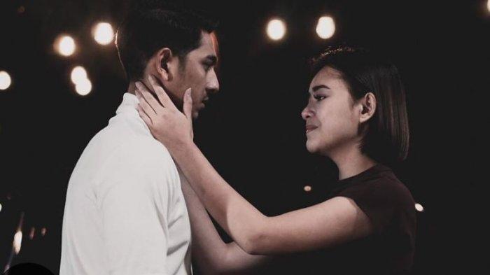 Viral Video Arya Saloka Mesra dengan Amanda Manopo, Isu Selingkuh ...