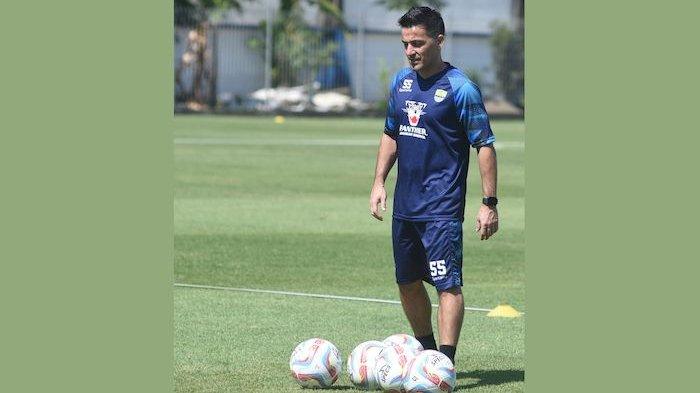 Sinyal positif Persib Bandung dengan Hadirnya Dua Pelatih dan Empat ...