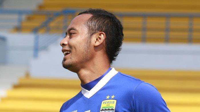 Atep Belum Lihat Sosok yang Tepat untuk Pengganti Hariono di Tim Persib ...