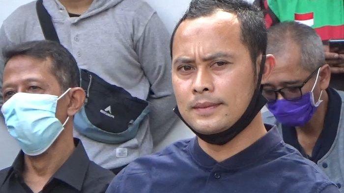 Pernah Jualan Jagung dan Ojek Perahu, Atep Kini Calon Wakil Bupati ...