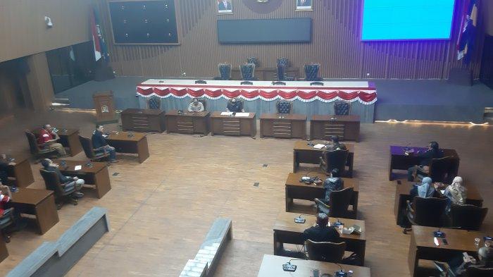 50 Anggota DPRD Kota Bandung 2024-2029 Resmi Dilantik dan Diambil Sumpah, Berikut Nama-namanya ...