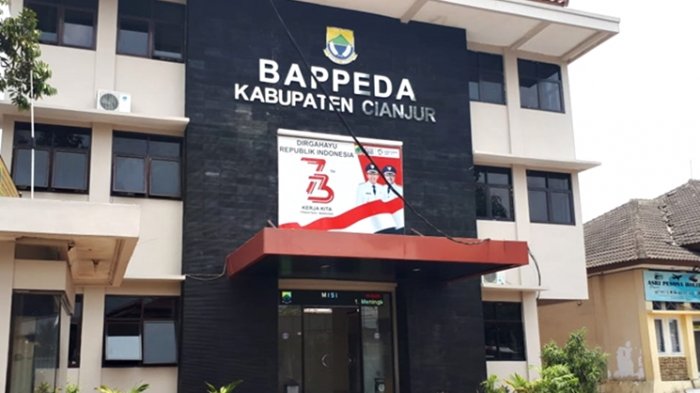 Warga Cikalong Datangi Kantor Bappeda, Tanya soal Rencana Pembangunan ...